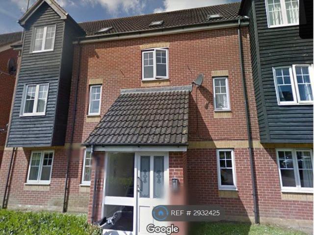 Harbury Court, Newbury RG14, 2 bed flat to rent, £1,100 pcm | PrimeLocation