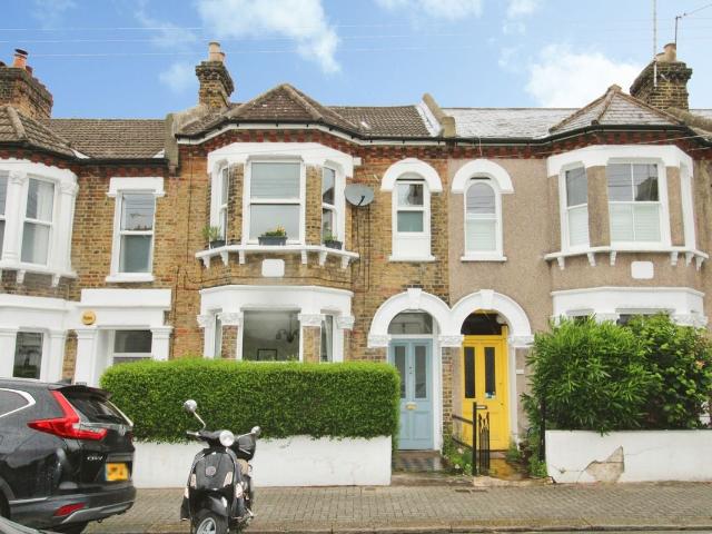 Harbut Road, London SW11, 2 bed flat to rent, £2,400 pcm | PrimeLocation