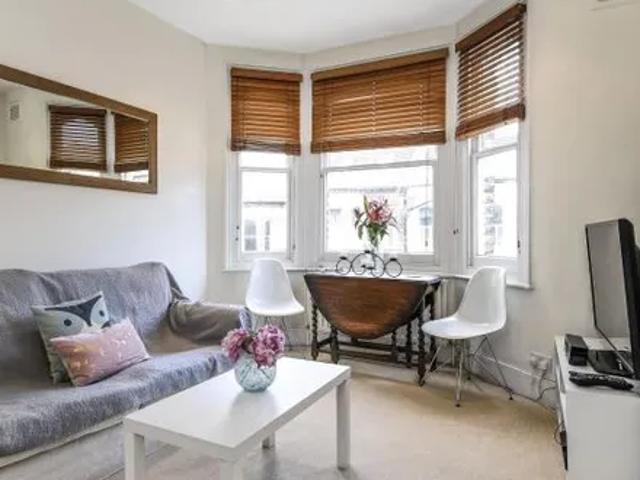 Harbut Road, London, SW11 2RE, United Kingdom | 2 bed apartment for rent #167390523 | Rentberry