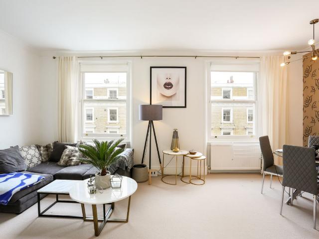 Harcourt Terrace, Earls Court, London SW10, 1 bed flat to rent, £2,500 pcm | PrimeLocation