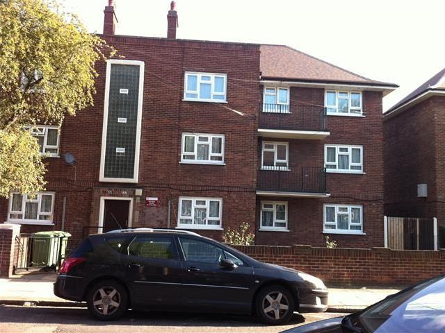 Harcourt Avenue, London E12, 3 bed flat to rent, £2,499 pcm | PrimeLocation