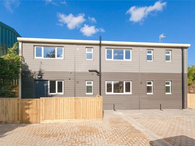 Harcourt House, Cotswold Dene. Studio to rent £1,050 pcm £242 pw
