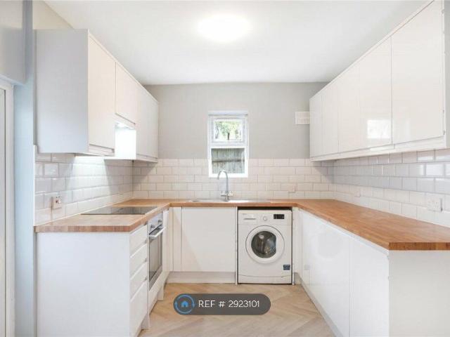 Harcourt Road, London SE4, 5 bed terraced house to rent, £4,500 pcm | PrimeLocation