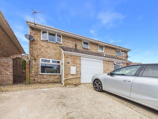 Harding Close, Boverton CF61, 3 bed semi detached house to rent, £1,200 pcm | PrimeLocation
