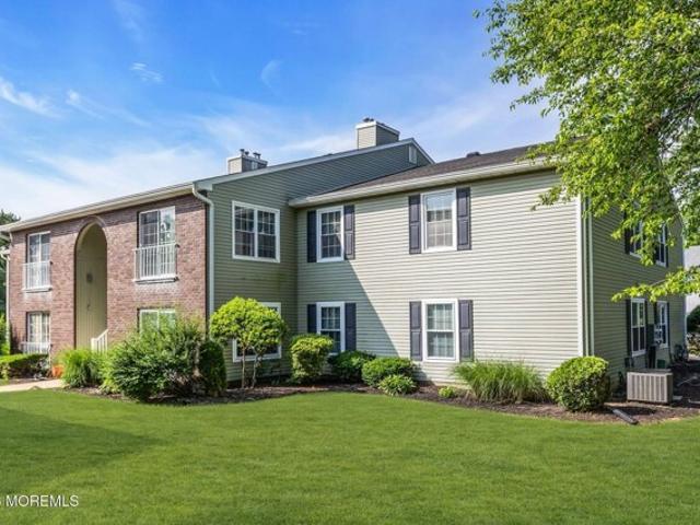 Harding Rd Apt,freehold, Condo For Sale