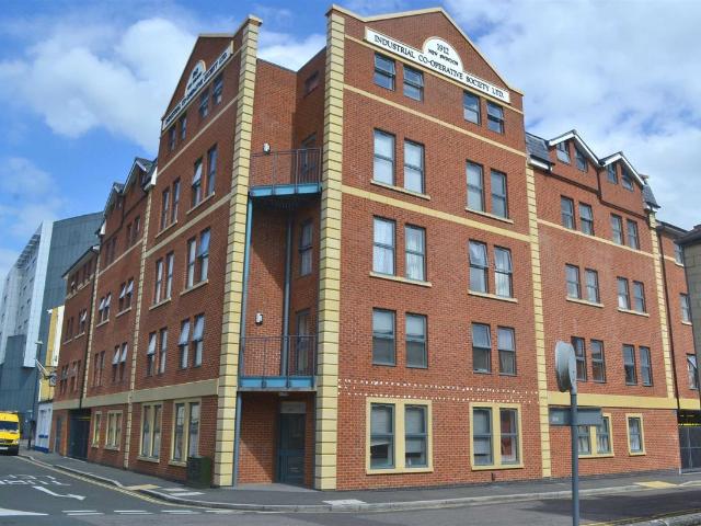 Harding Street, Town Centre, Swindon SN1, 2 bed flat to rent, £900 pcm | PrimeLocation