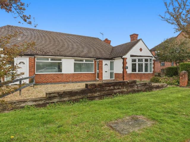 Harding Way, Cambridge CB4, 4 bed semi detached bungalow to rent, £2,400 pcm | PrimeLocation