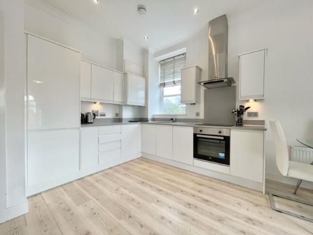 Hardinge Street E1, 1 bed flat to rent, £1,750 pcm | PrimeLocation