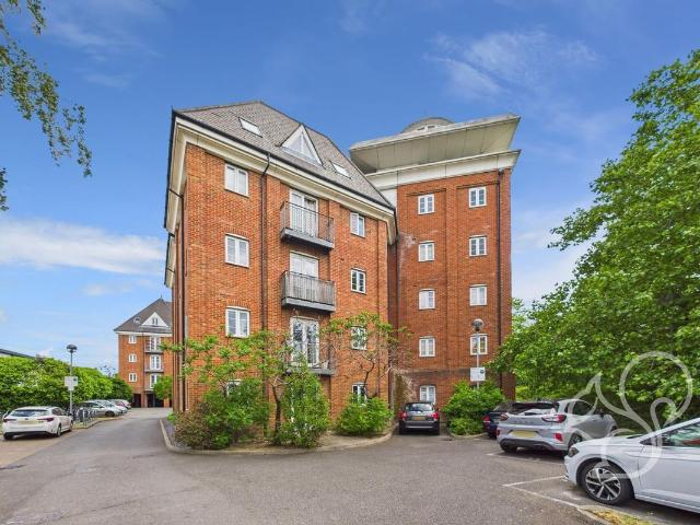Hardie's Point, Colchester CO2, 2 bed flat to rent, £1,195 pcm | PrimeLocation