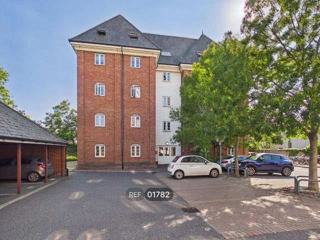 Hardies Point, Colchester CO2, 2 bed flat to rent, £1,100 pcm | PrimeLocation
