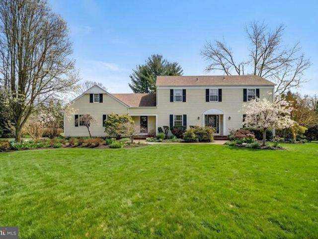 Hardley Dr, Cranbury, Home For Sale