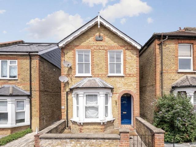 Hardman Road, Kingston Upon Thames 1 bed flat to rent £1,900 pcm £438 pw