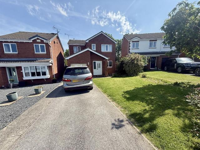 Hardwick Close, Ripley DE5, 4 bed detached house to rent, £1,300 pcm | PrimeLocation