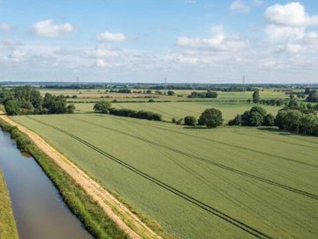 Hardwick, Lincoln, 4 Bedroom Farm