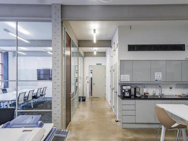 Hardwick St, London Ecr Rb, Serviced Office To