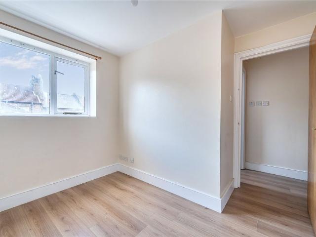 Hardy Passage, N22, London