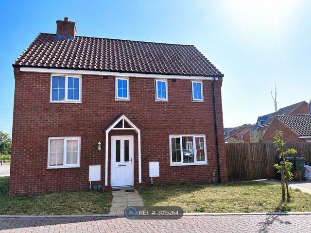 Hare Crescent, Norwich NR9, 3 bed semi detached house to rent, £1,700 pcm | PrimeLocation