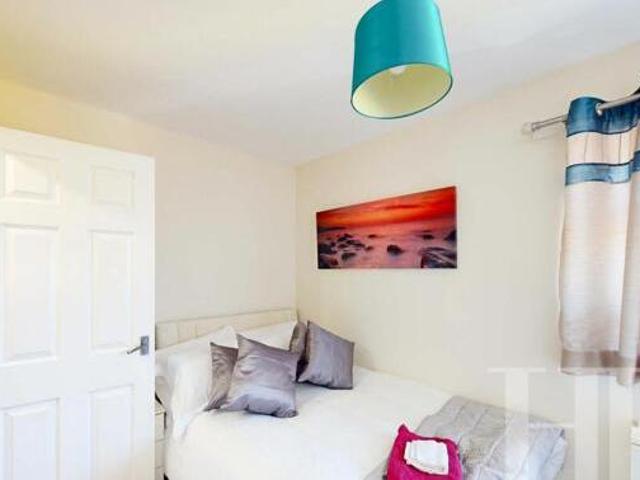 Hare Lane, Langley Green, 1 Bedroom House