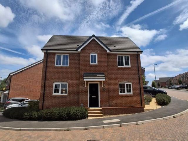 Hare Road, Stowmarket IP14, 3 bed detached house to rent, £900 pcm | PrimeLocation
