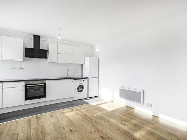 Hare Walk, London, N1 4 bed apartment to rent £4,500 pcm £1,038 pw