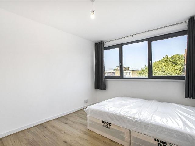 Hare Walk, London, N1 6RN