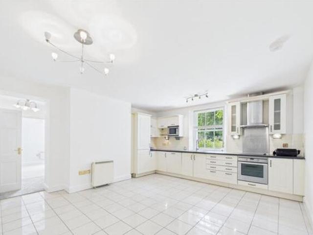 Harefield Grove, Benton House, Cheltenham, 2 Bedroom Apartment