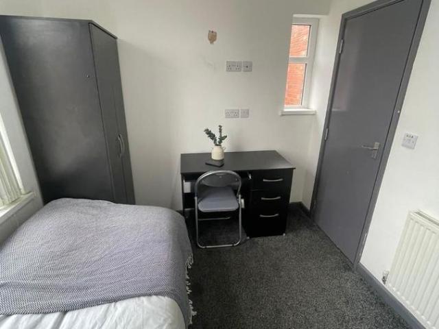 Harefield Road, Coventry CV2, Room to rent, £525 pcm | PrimeLocation