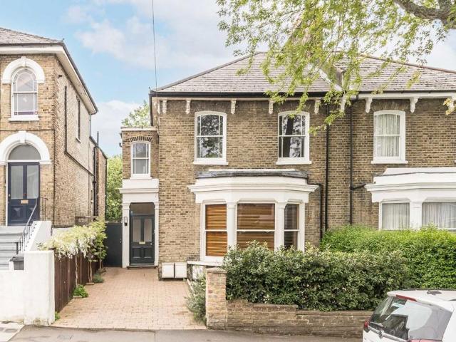 Harefield Road, London SE4 2 bed flat to rent £2,000 pcm £462 pw