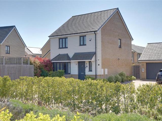 Hares Run, Fordham, Ely. 3 bed detached house to rent £1,575 pcm £363 pw