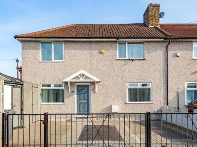 Haresfield Road, Dagenham, 3 Bedroom End