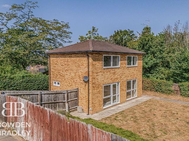 Harewood Drive, Clayhall IG5, 3 bed detached house to rent, £2,000 pcm | PrimeLocation