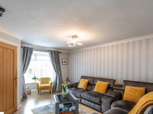 Harewood Drive, Doncaster, Bawtry