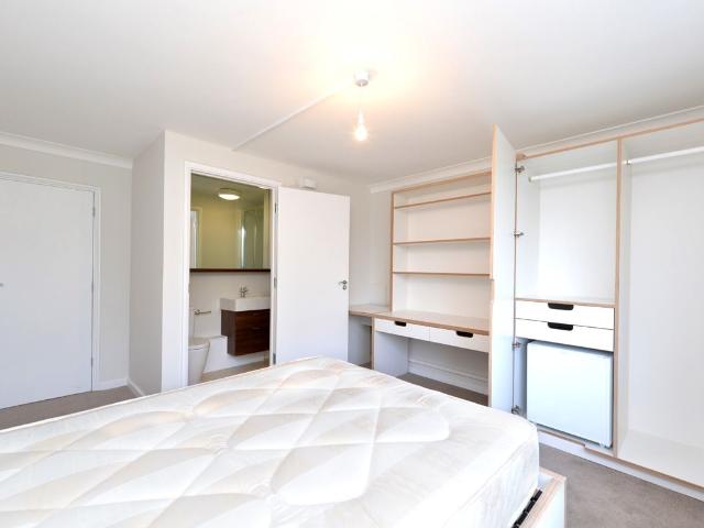 Harford Street, London E1, Room to rent, £1,235 pcm | PrimeLocation