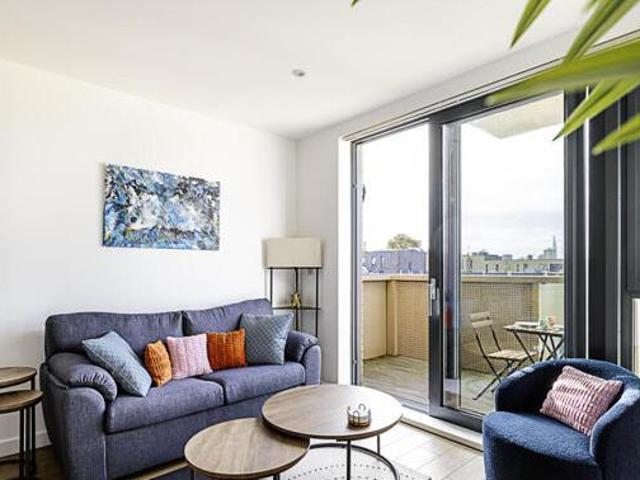 Harford Street, Stepney, 2 Bedroom Flat