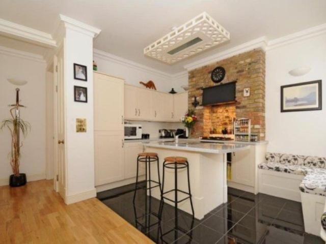 Hargrave Road N19, 2 bed flat to rent, £2,350 pcm | PrimeLocation
