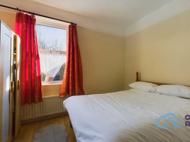 Haringey, London N17, Room to rent, £836 pcm | PrimeLocation