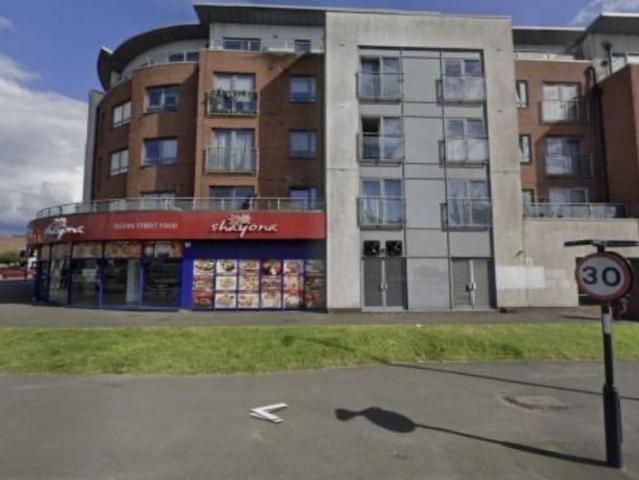 Harkness Court, Cleeve Way, Surrey, SM1 2 bed flat to rent £1,700 pcm £392 pw