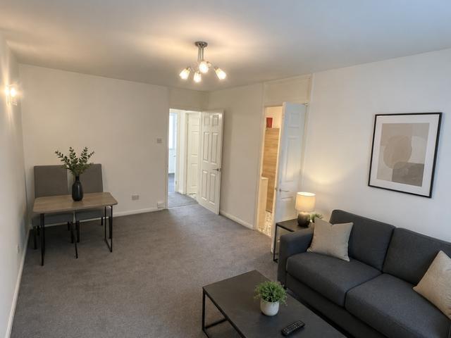 Harkness Close, Romford RM3, 1 bed flat to rent, £1,495 pcm | PrimeLocation