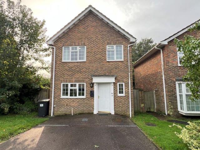 Harkness Drive, Canterbury Ref 1374 CT2, 5 bed shared accommodation to rent, £2,400 pcm | PrimeLocation