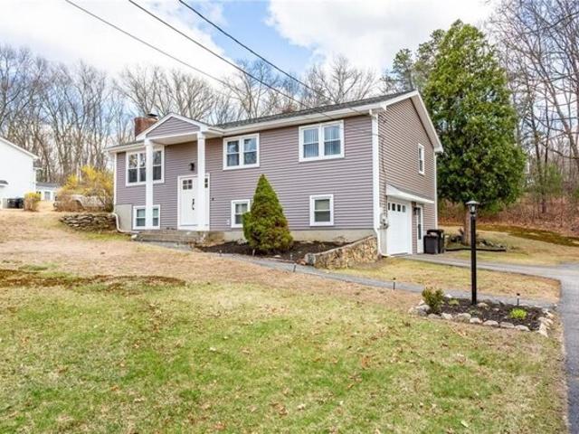 Harkness Rd, North Smithfield, Home For Sale