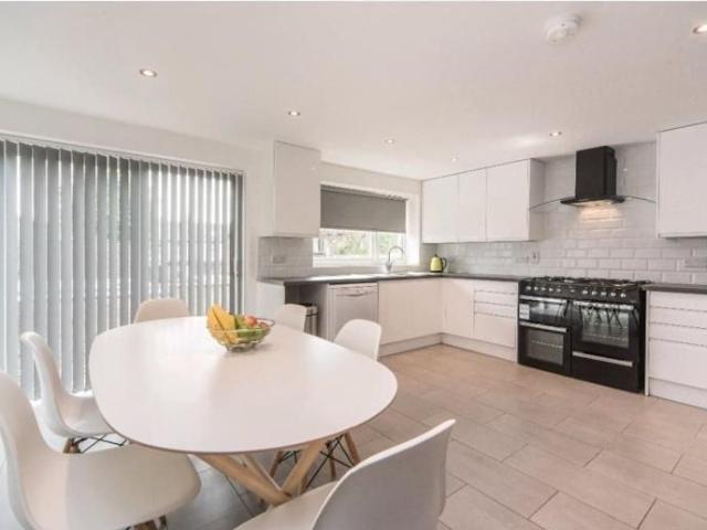 Harlaxton Drive, Nottingham NG7, 6 bed property to rent, £3,770 pcm | PrimeLocation