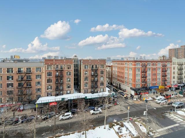 West 136th St #61 | West Harlem, New York | Roomrs