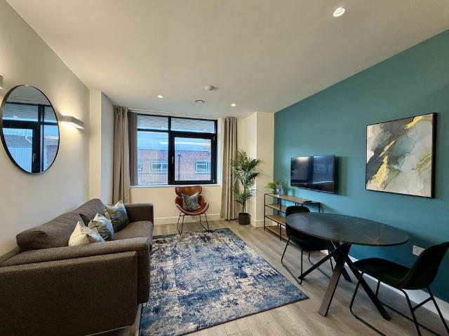 Harlequin Avenue 1 bed flat to rent £1,700 pcm £392 pw