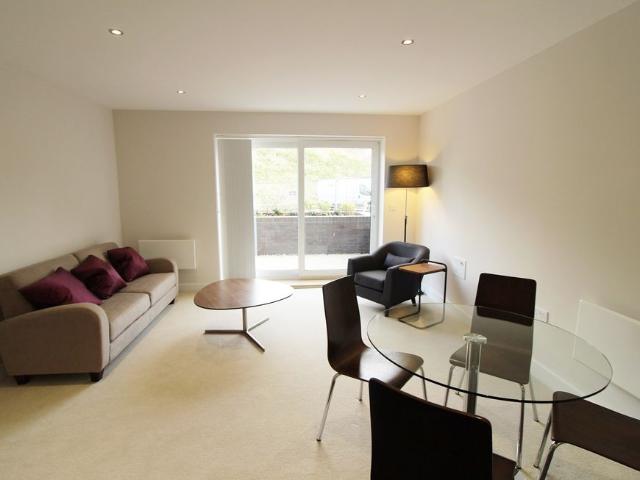 Harlequin House, Reading, RG2 0FU