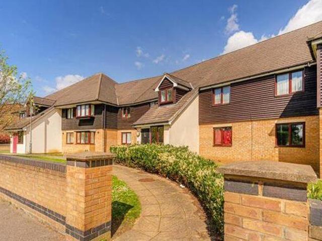 Harley Court, Turkey Street, 2 Bedroom Flat