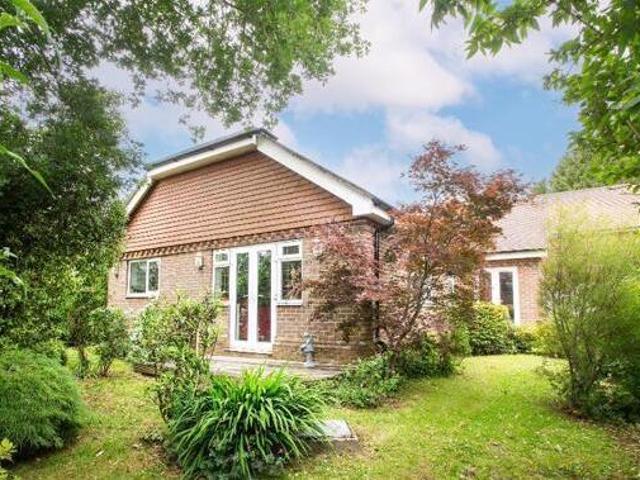 Harley Lane, Heathfield, 2 Bedroom Detached