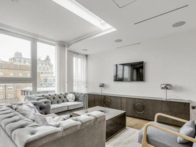Harley Street, Central London, 3 Bedroom Apartment
