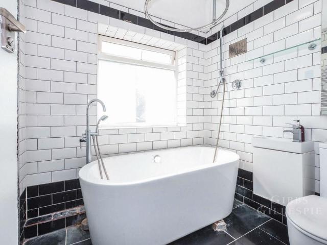 Harley Road, Harrow, HA1 3 bed semi detached house to rent £2,050 pcm £473 pw