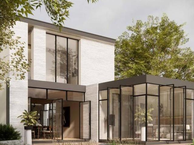 Harley Road, London, 3 Bedroom Detached