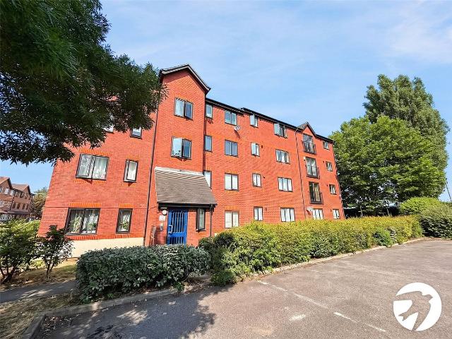 Harlinger Street, London SE18, 1 bed flat to rent, £1,450 pcm | PrimeLocation